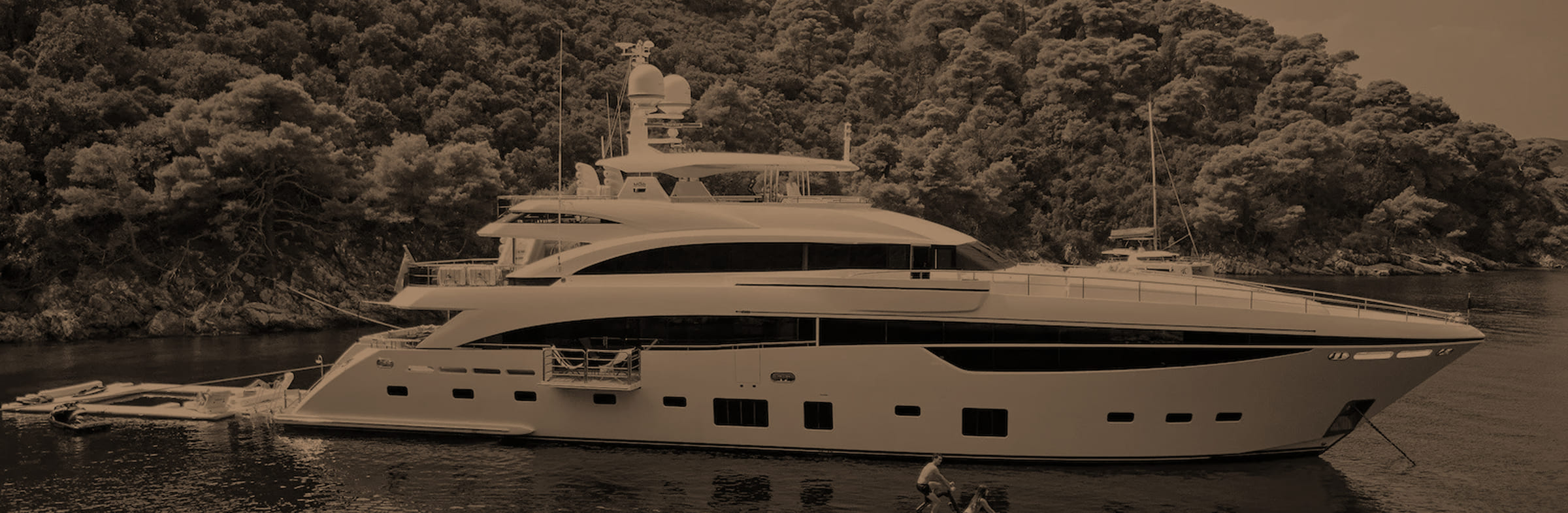 Yacht Charter in Mustique Island | Luxury Yachts | NAU Yachts