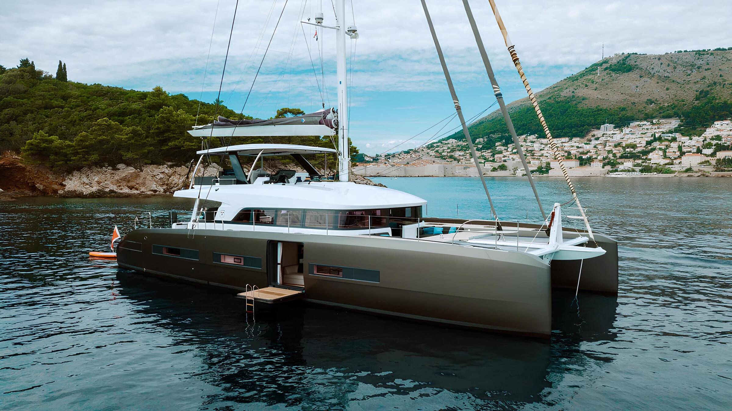 GATTA catamaran for Charter | Charter Lagoon Seventy 7 LA GATTA ...